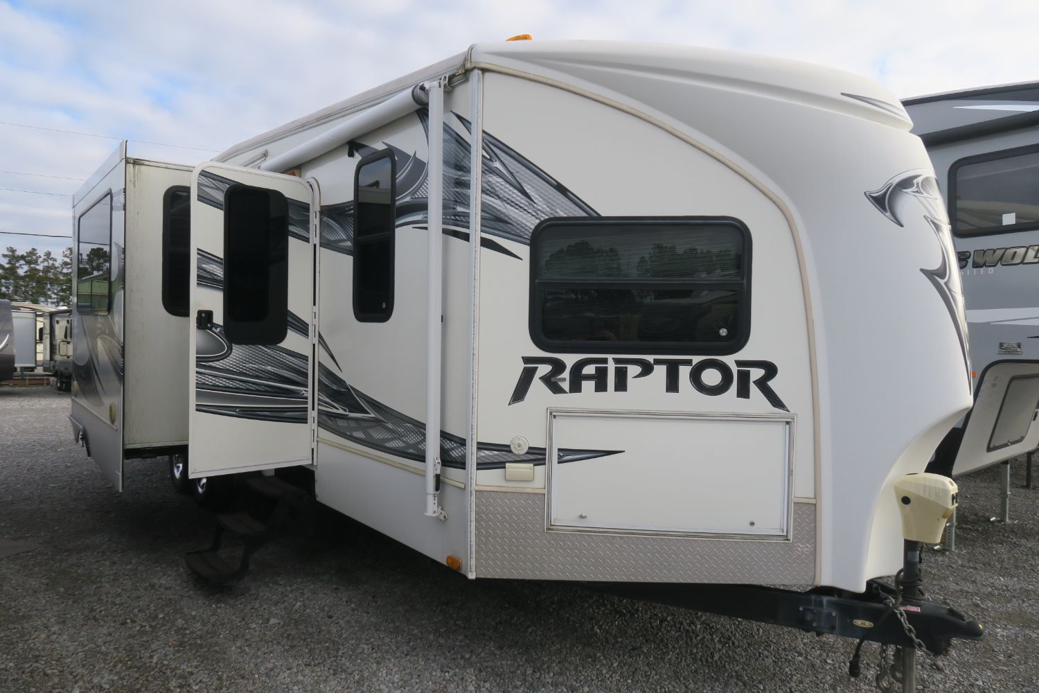 USED 2013 RAPTOR VELOCITY 30FS - Overview | Berryland Campers