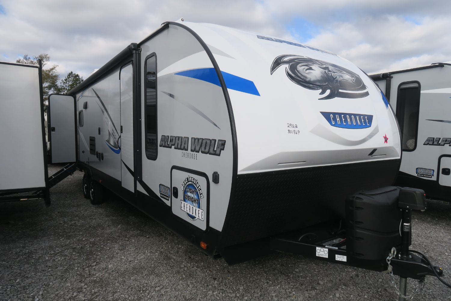 NEW 2019 CHEROKEE ALPHA WOLF 29QB - Overview | Berryland Campers