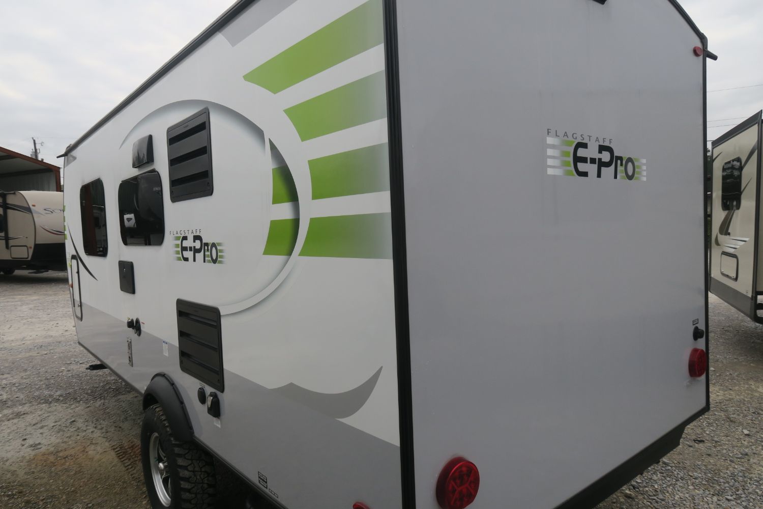 NEW 2019 FLAGSTAFF E-PRO 19FD - Overview | Berryland Campers