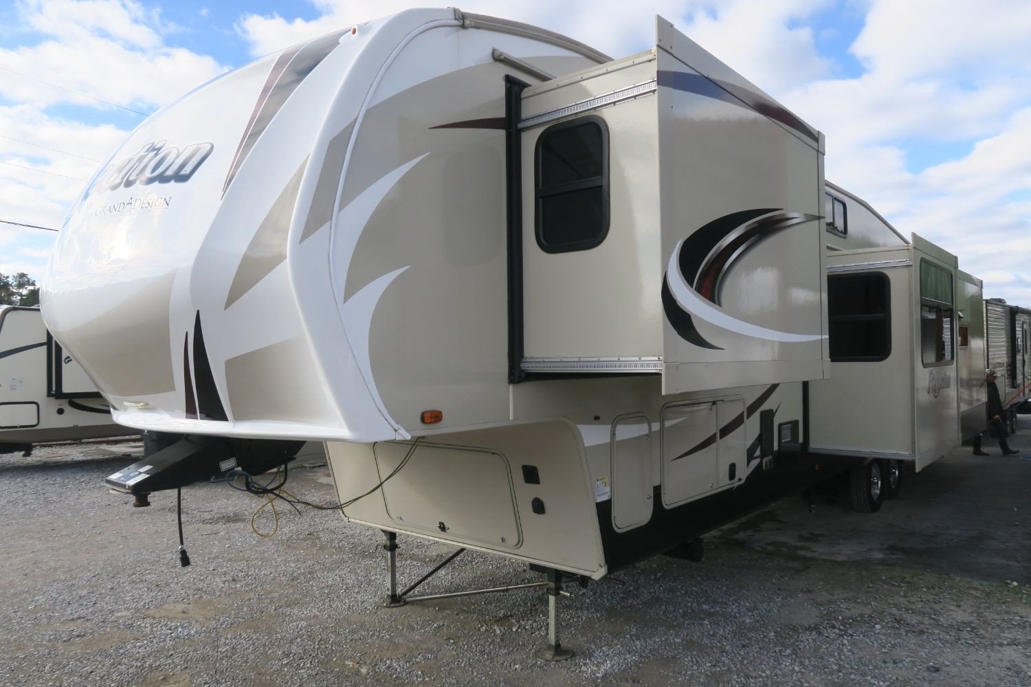 USED 2017 REFLECTION BUNKHOUSE 376BHS - Overview | Berryland Campers