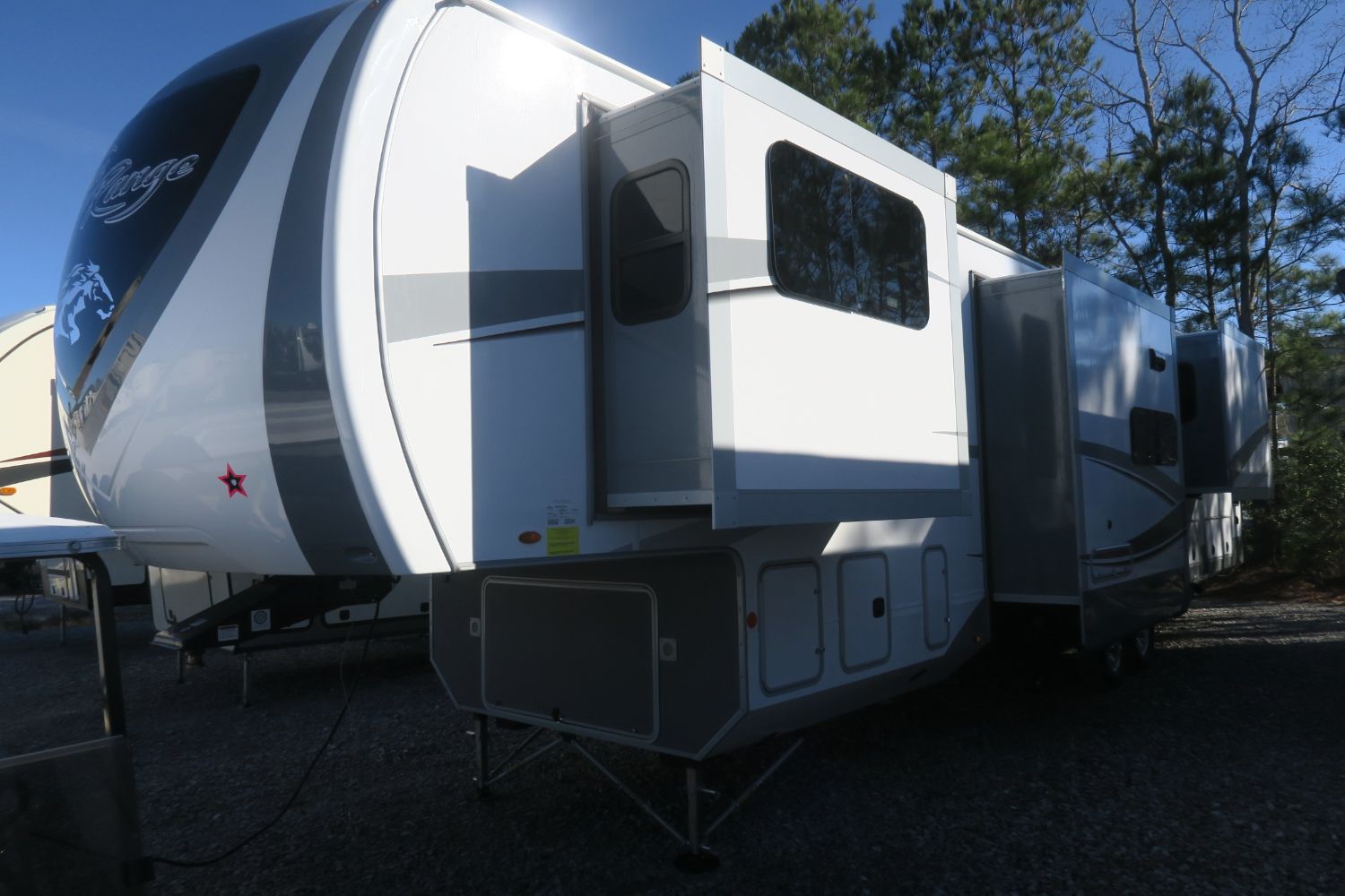 NEW 2019 OPEN RANGE 373RBS - Overview | Berryland Campers