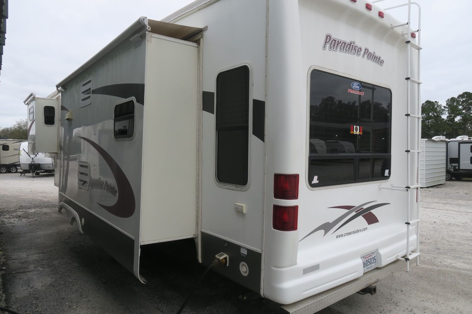 USED 2005 CROSSROADS RV PARADISE POINTE 36 - Overview | Berryland Campers