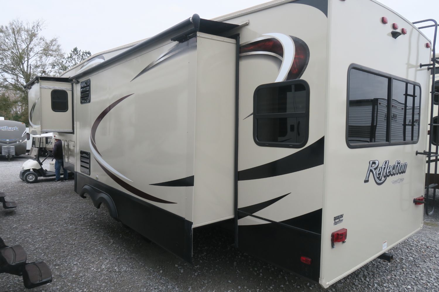 USED 2017 GRAND DESIGN REFLECTION 337RLS - Overview | Berryland Campers