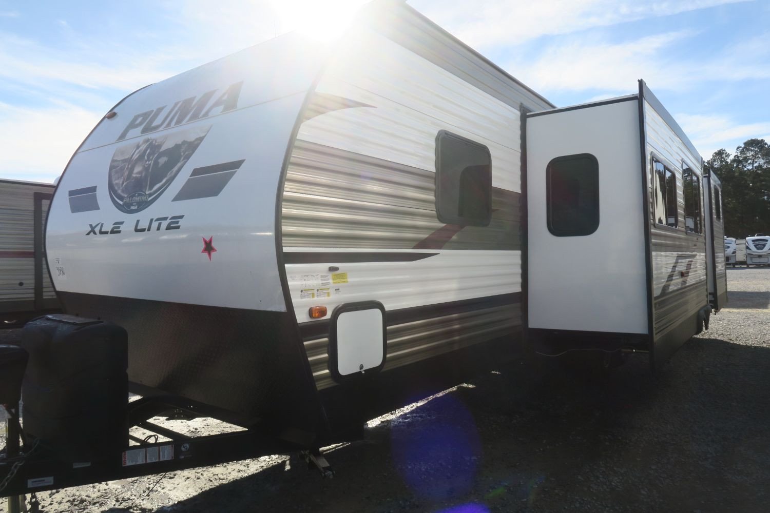 NEW 2019 PUMA XLE LITE 31BHSC - Overview | Berryland Campers