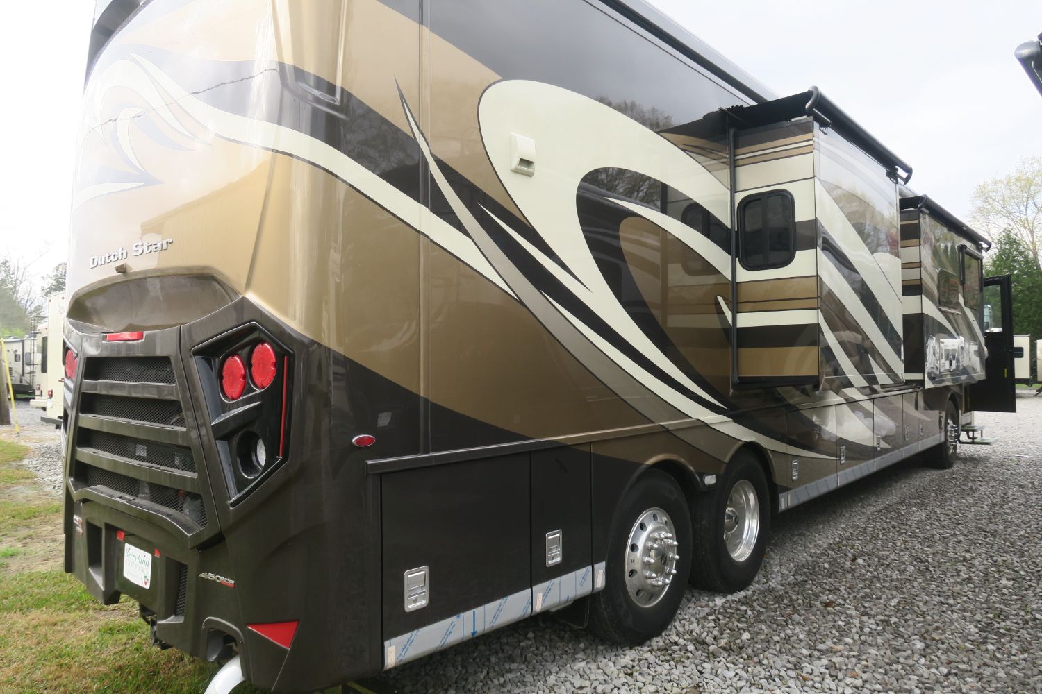 NEW 2019 DUTCH STAR 4362 - Overview | Berryland Campers