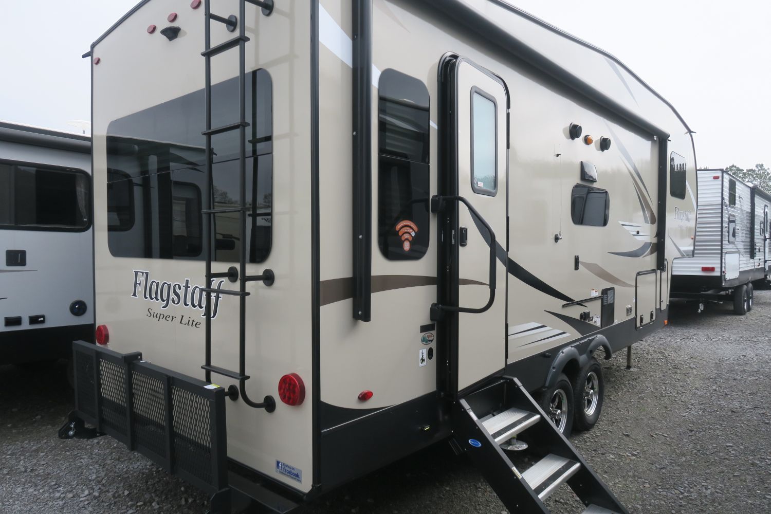 NEW 2019 FLAGSTAFF SUPER LITE 524LWS - Overview | Berryland Campers