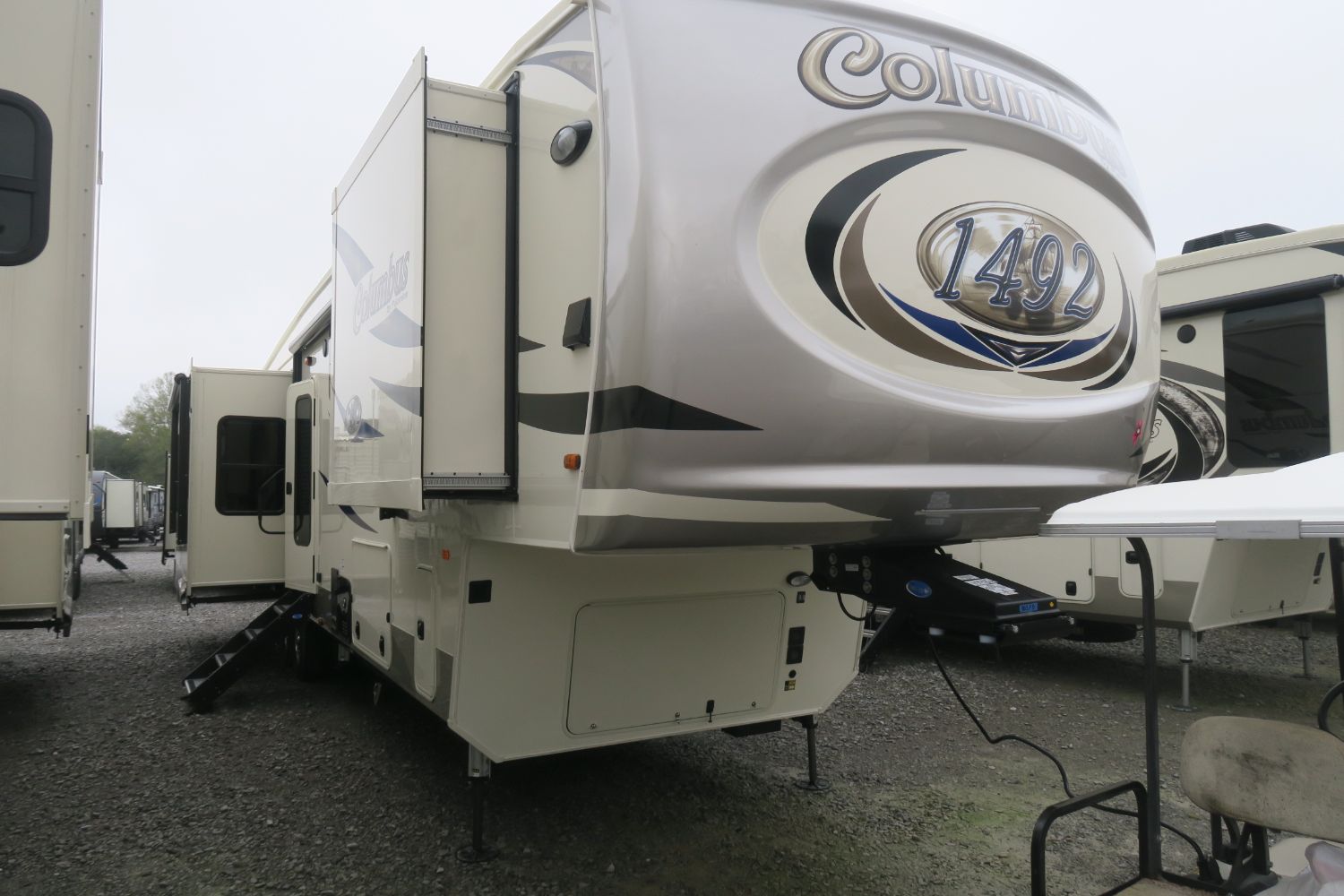 NEW 2019 COLUMBUS 1492 383FB - Overview | Berryland Campers