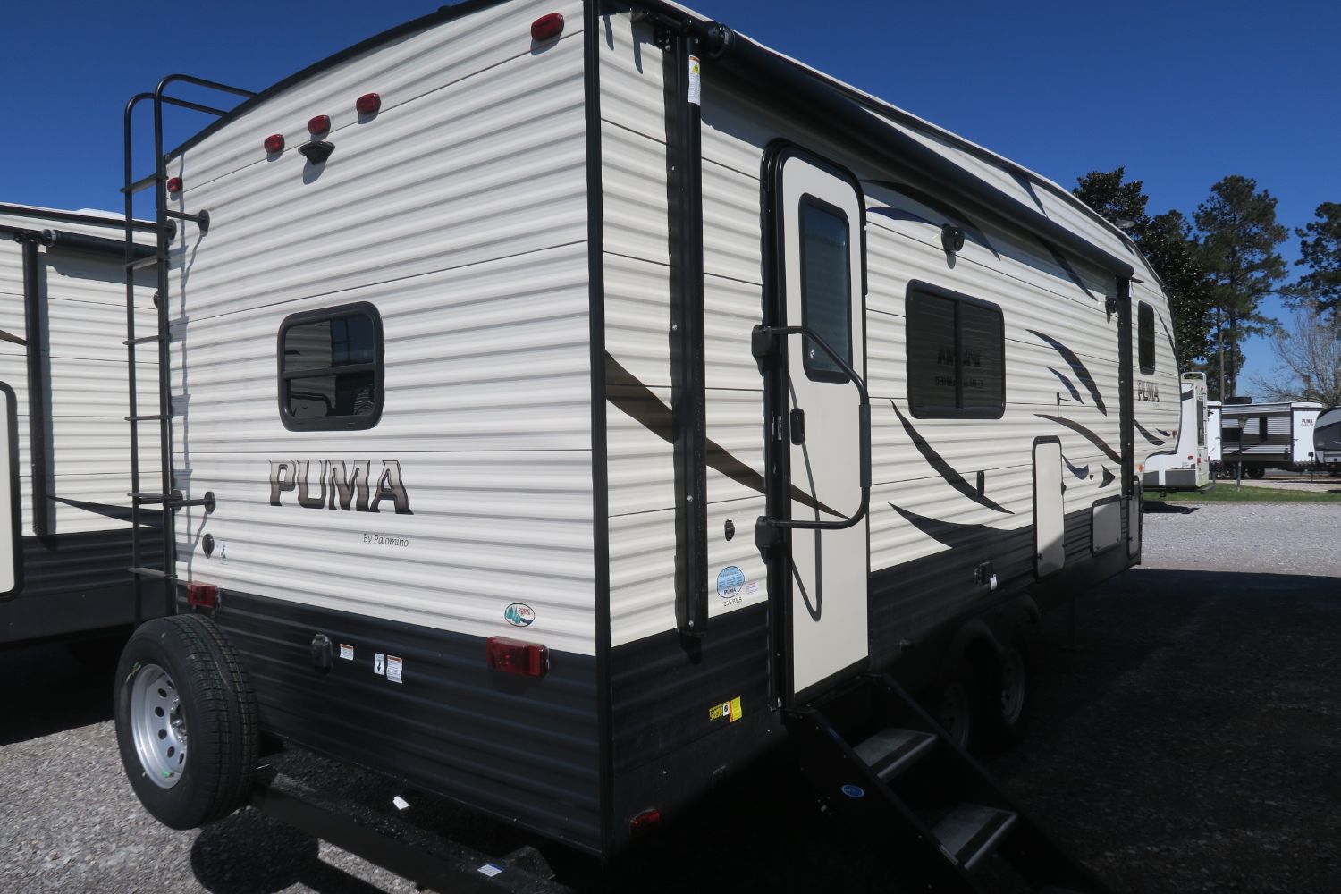 NEW 2019 PUMA 255RKS - Overview | Berryland Campers