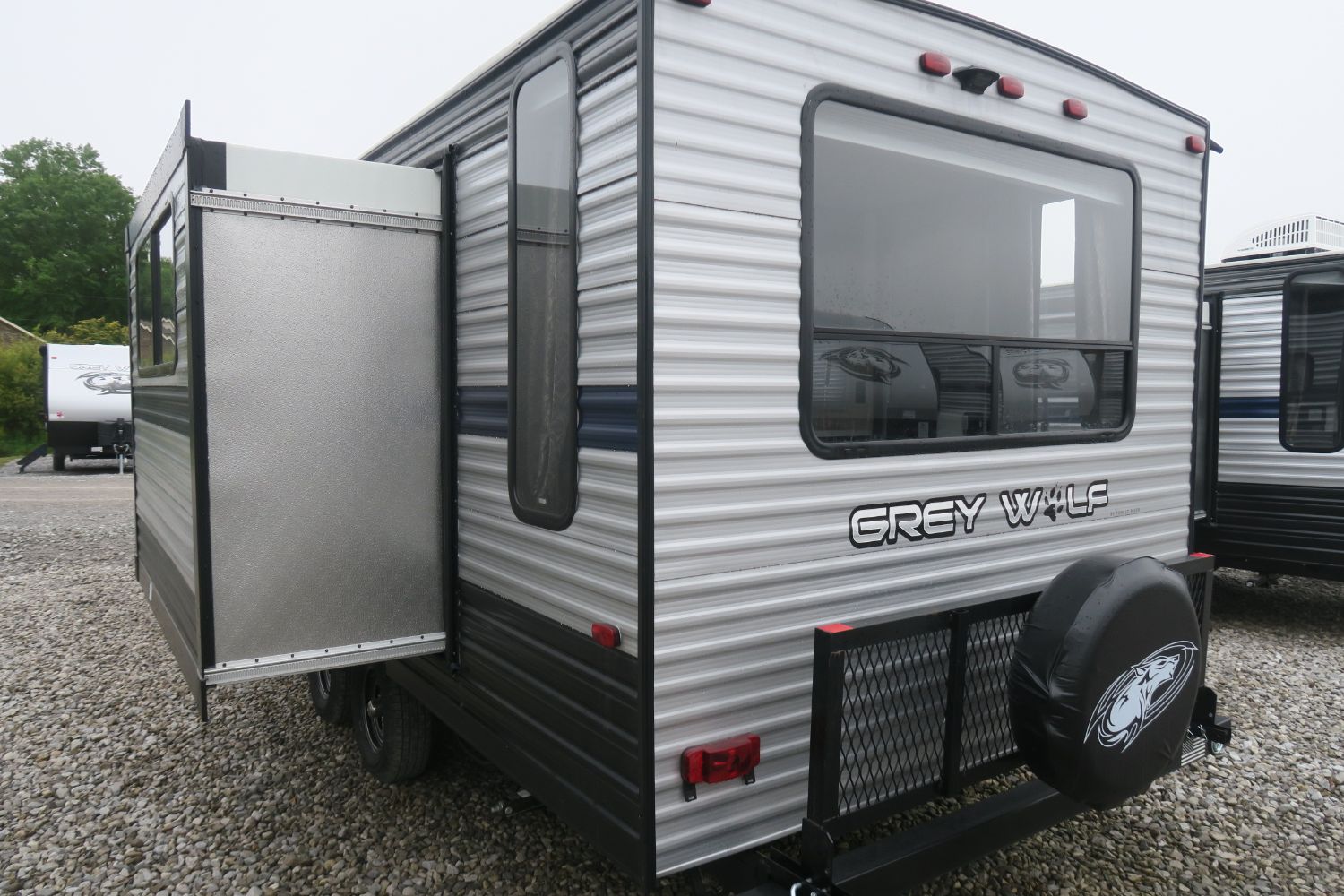 NEW 2019 CHEROKEE GREY WOLF 23MK - Overview | Berryland Campers