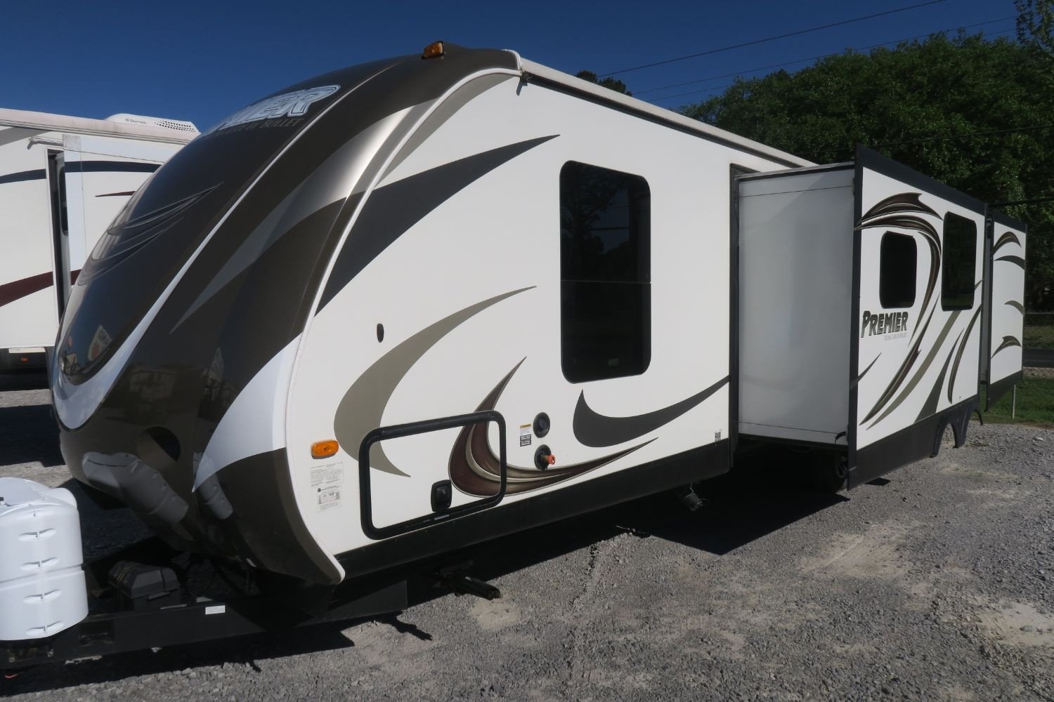 USED 2014 BULLET PREMIER 34BHP - Overview | Berryland Campers