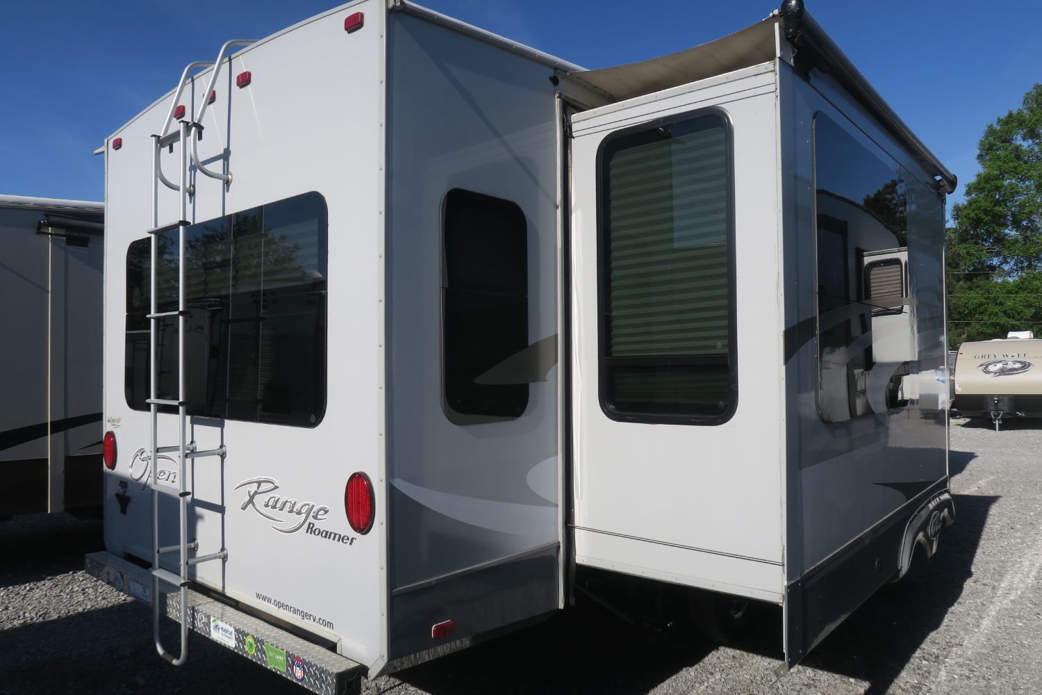 USED 2014 OPEN RANGE ROAMER 337RLS - Overview | Berryland Campers