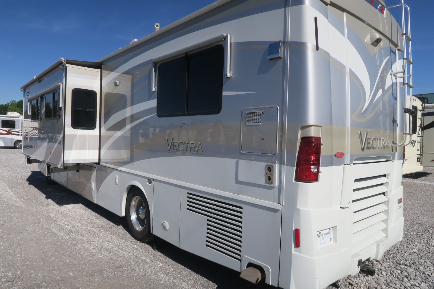 USED 2008 VECTRA 40TD - Overview | Berryland Campers