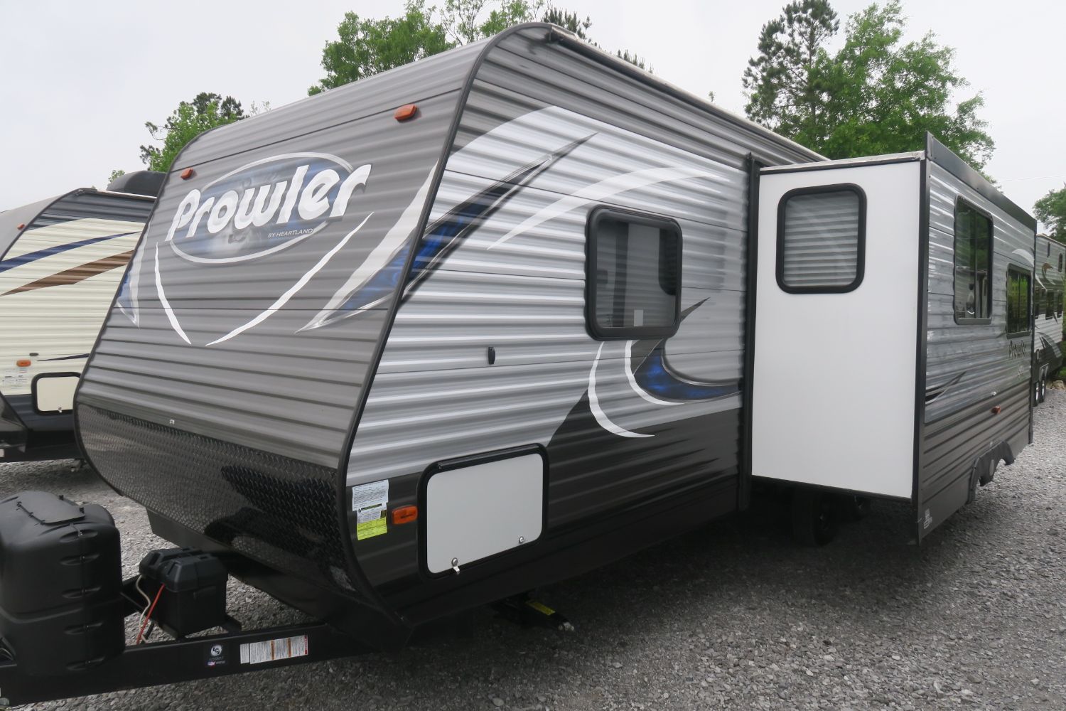 USED 2018 PROWLER 255LX - Overview | Berryland Campers