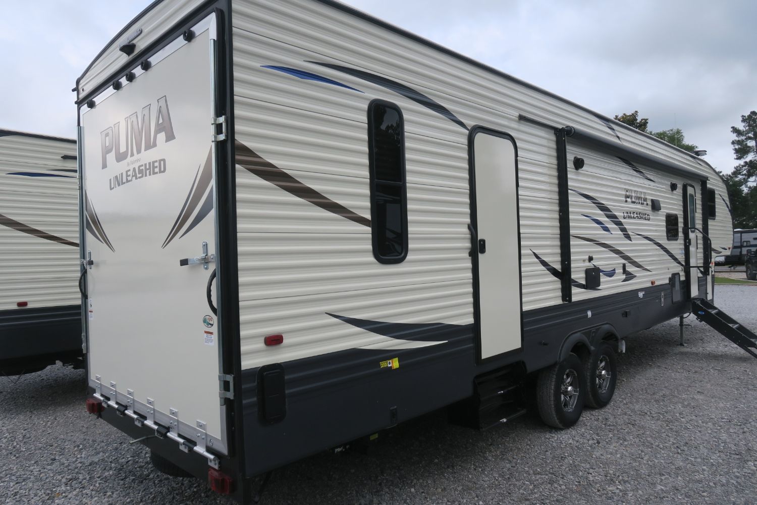 NEW 2020 PUMA UNLEASHED 351THSS - Overview | Berryland Campers