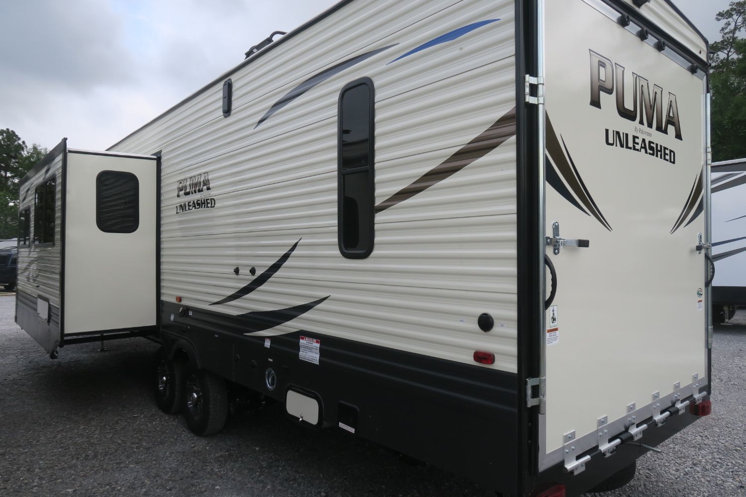 NEW 2020 PUMA UNLEASHED 351THSS - Overview | Berryland Campers