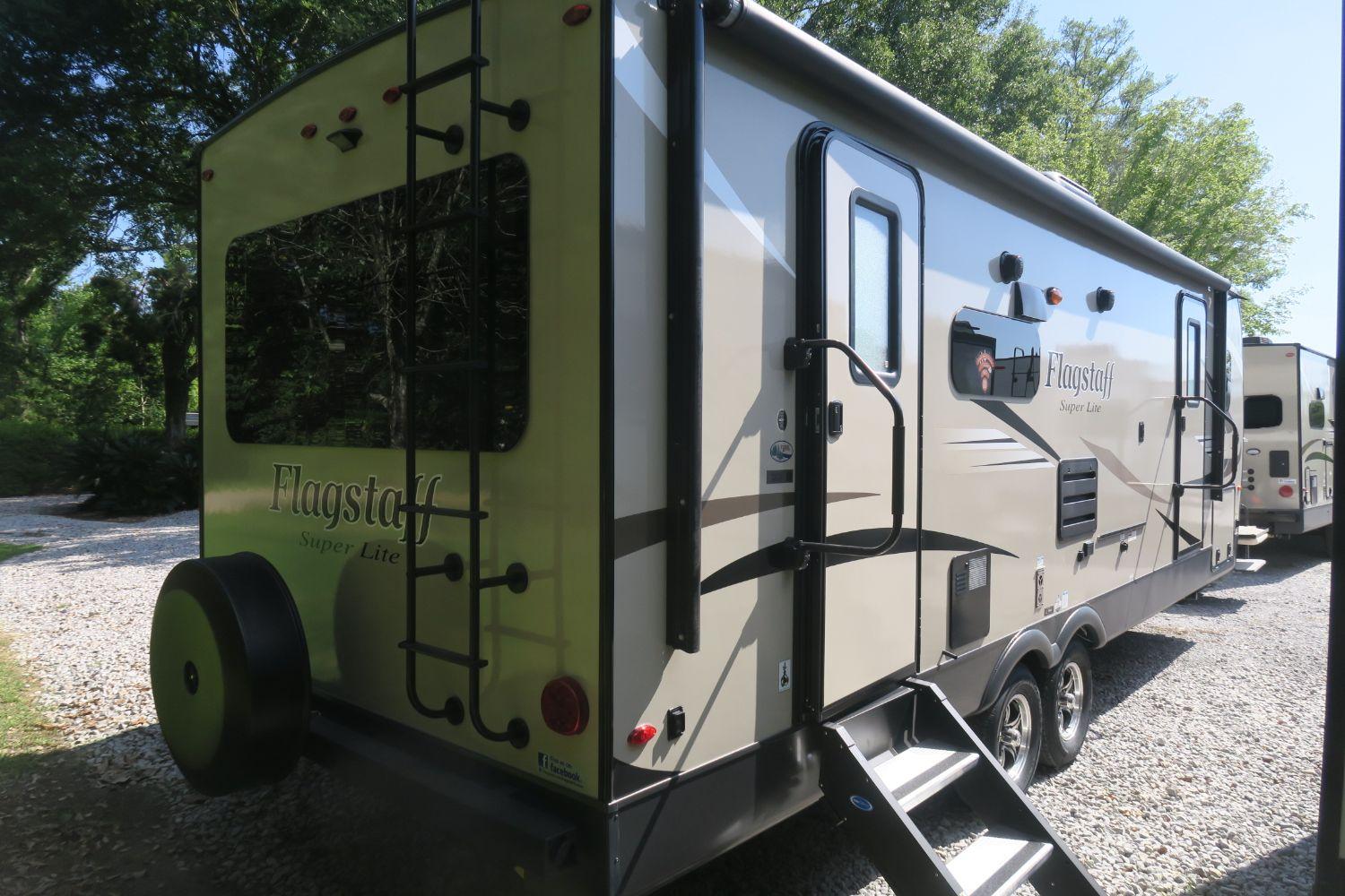 NEW 2020 FLAGSTAFF SUPER LITE 26RLWS - Overview | Berryland Campers