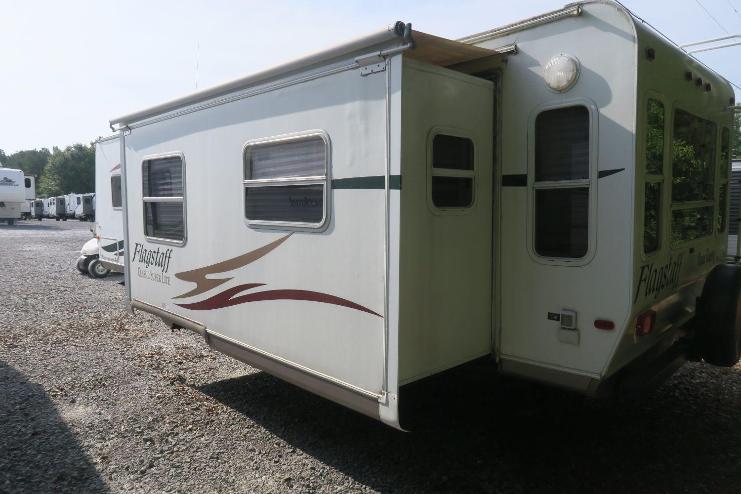 USED 2008 FLAGSTAFF CLASSIC SUPER LITE 831RLSS - Overview | Berryland Campers