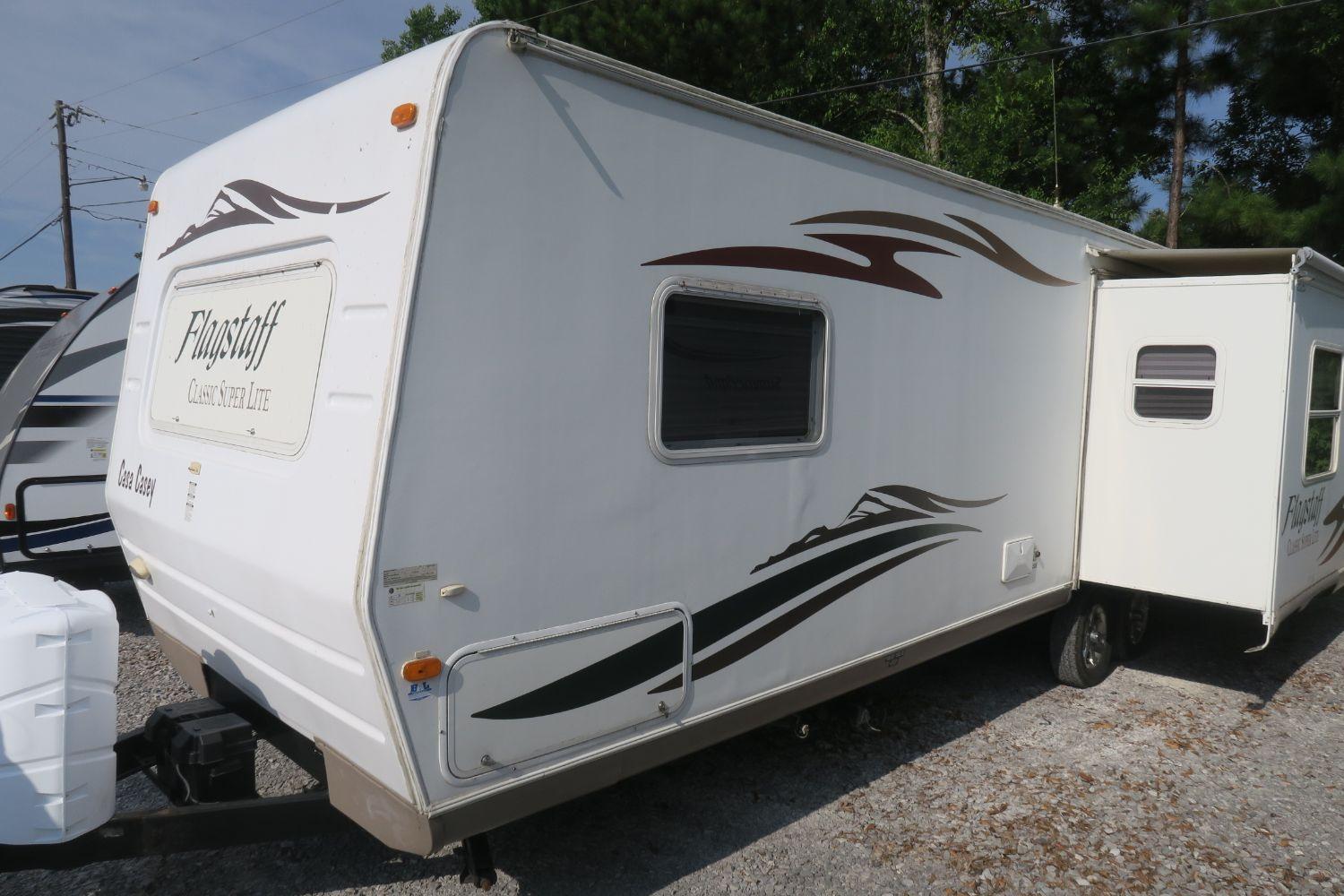 USED 2008 FLAGSTAFF CLASSIC SUPER LITE 831RLSS - Overview | Berryland Campers