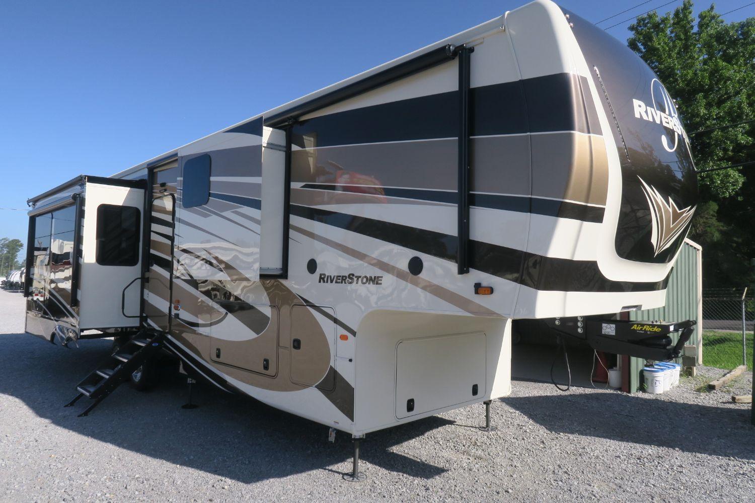 NEW 2020 RIVERSTONE 39RKFB - Overview | Berryland Campers