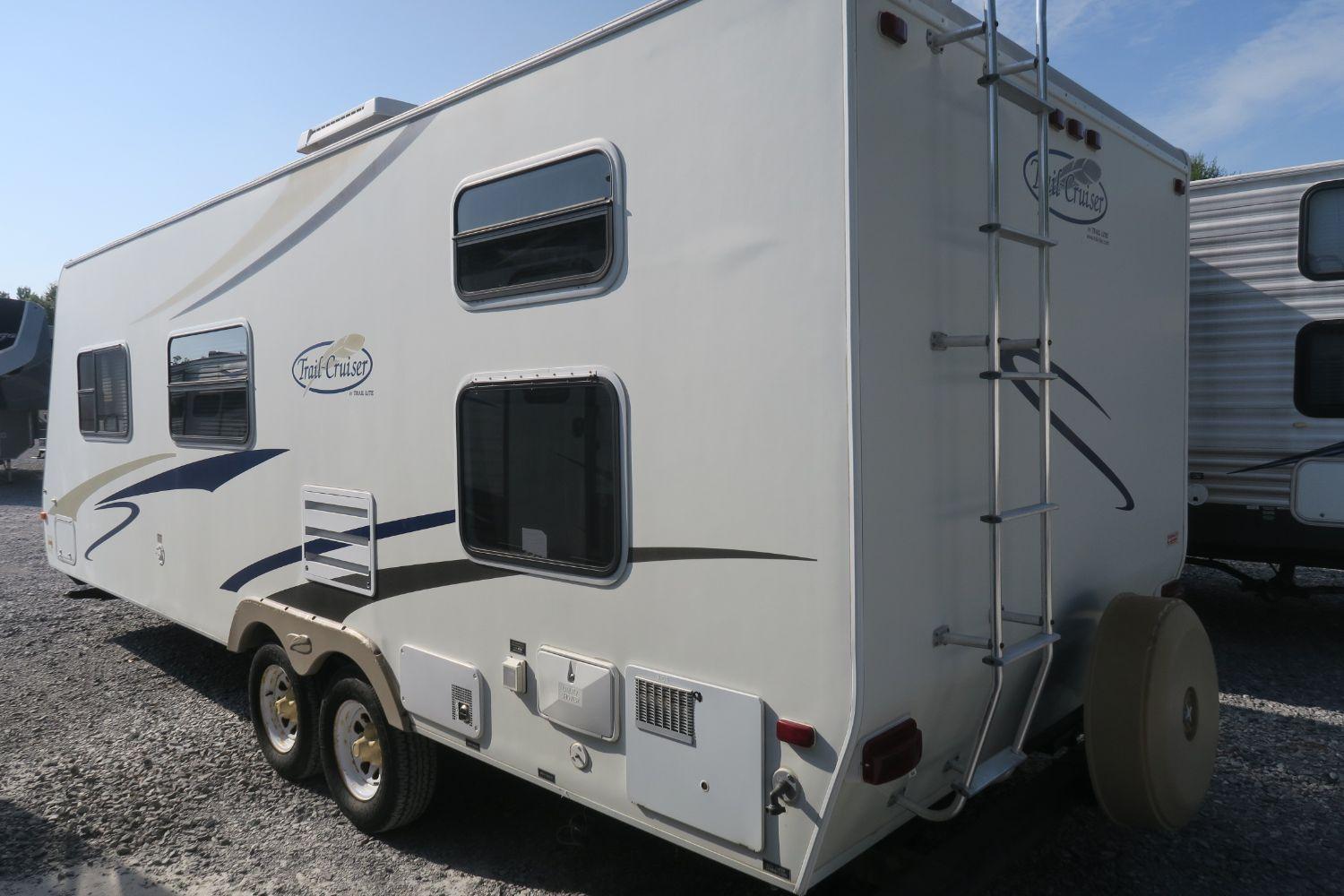 USED 2006 TRAIL CRUISER 26QBH - Overview | Berryland Campers