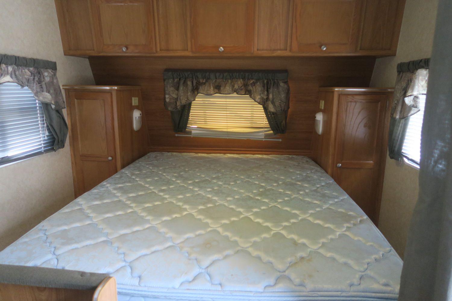 USED 2006 TRAIL CRUISER 26QBH - Overview | Berryland Campers