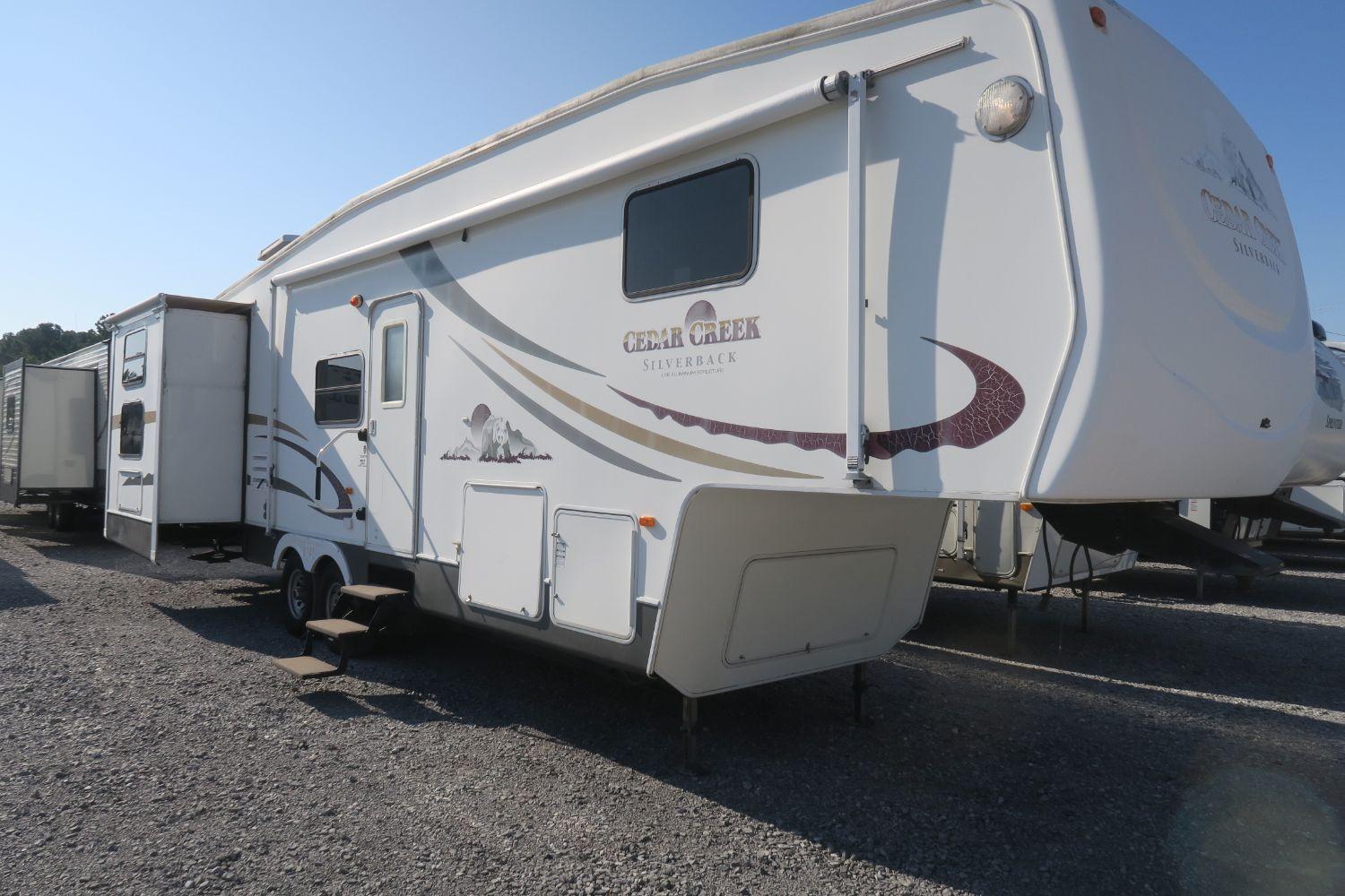 USED 2006 CEDAR CREEK SILVERBACK EDITION 33LBHTS - Overview | Berryland ...