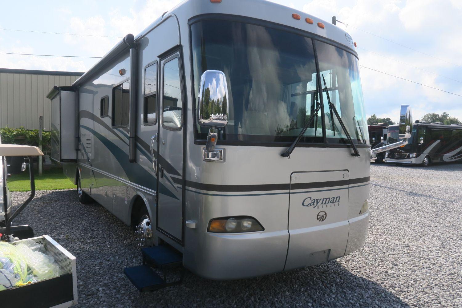 USED 2005 CAYMAN 34SBD - Overview | Berryland Campers
