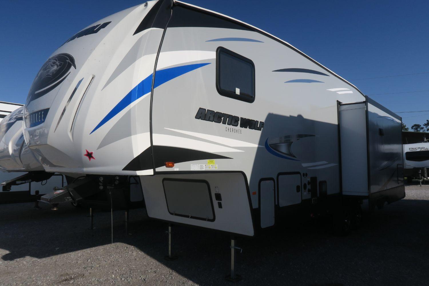 NEW 2020 CHEROKEE ARCTIC WOLF 291RL - Overview | Berryland Campers