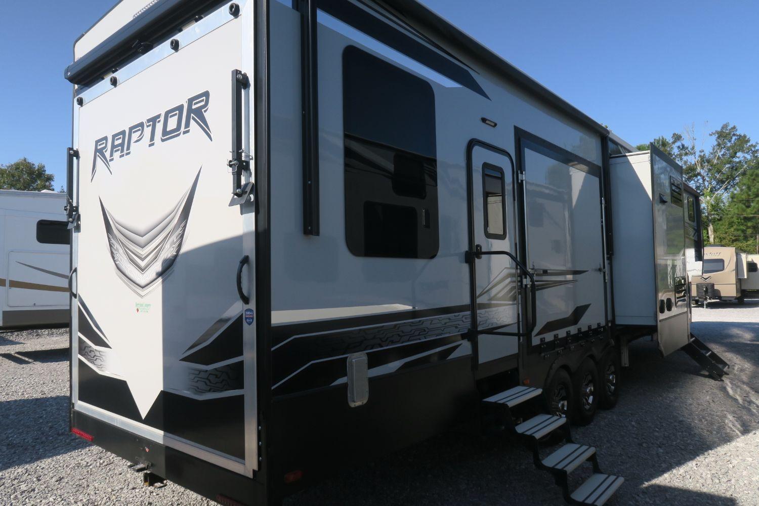 USED 2018 RAPTOR 428 - Overview | Berryland Campers