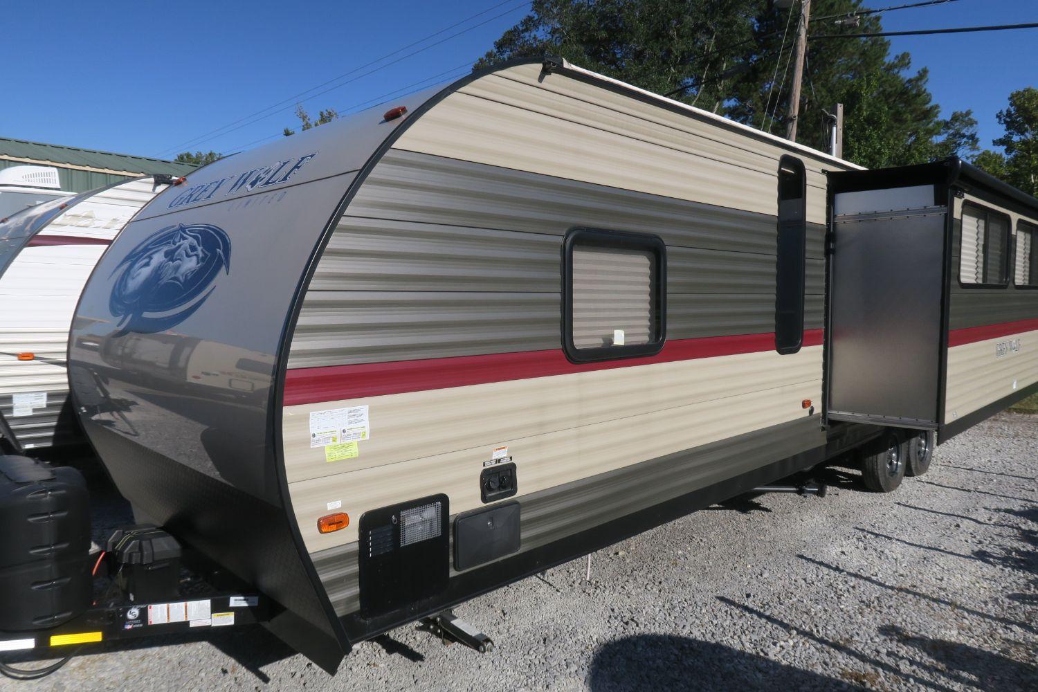 USED 2019 CHEROKEE GREY WOLF 29TE - Overview | Berryland Campers