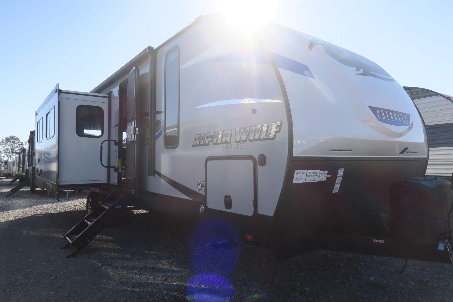 NEW 2020 CHEROKEE ALPHA WOLF 26RL - Overview | Berryland Campers