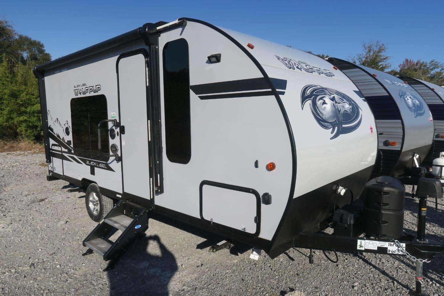 NEW 2020 CHEROKEE WOLF PUP 16FQBL - Overview | Berryland Campers