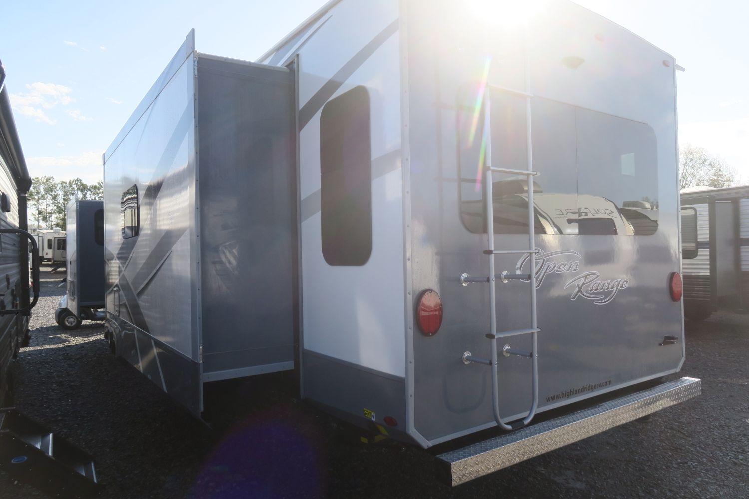 NEW 2020 OPEN RANGE 323RLS - Overview | Berryland Campers