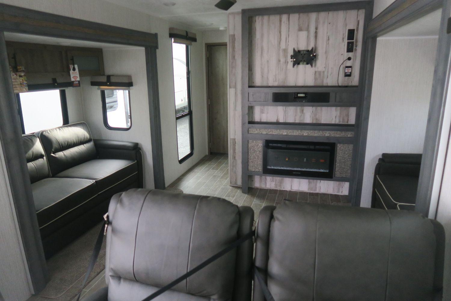 NEW 2020 PUMA DESTINATION 39FKL - Overview | Berryland Campers