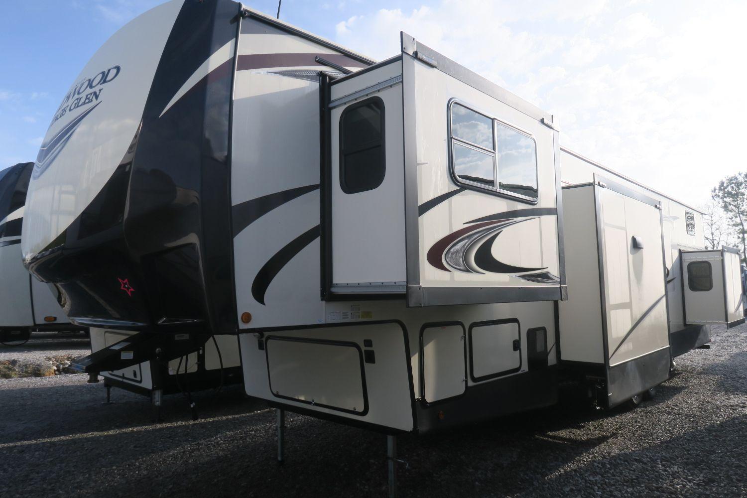 NEW 2020 WILDWOOD HERITAGE GLEN LTZ 378FL - Overview | Berryland Campers