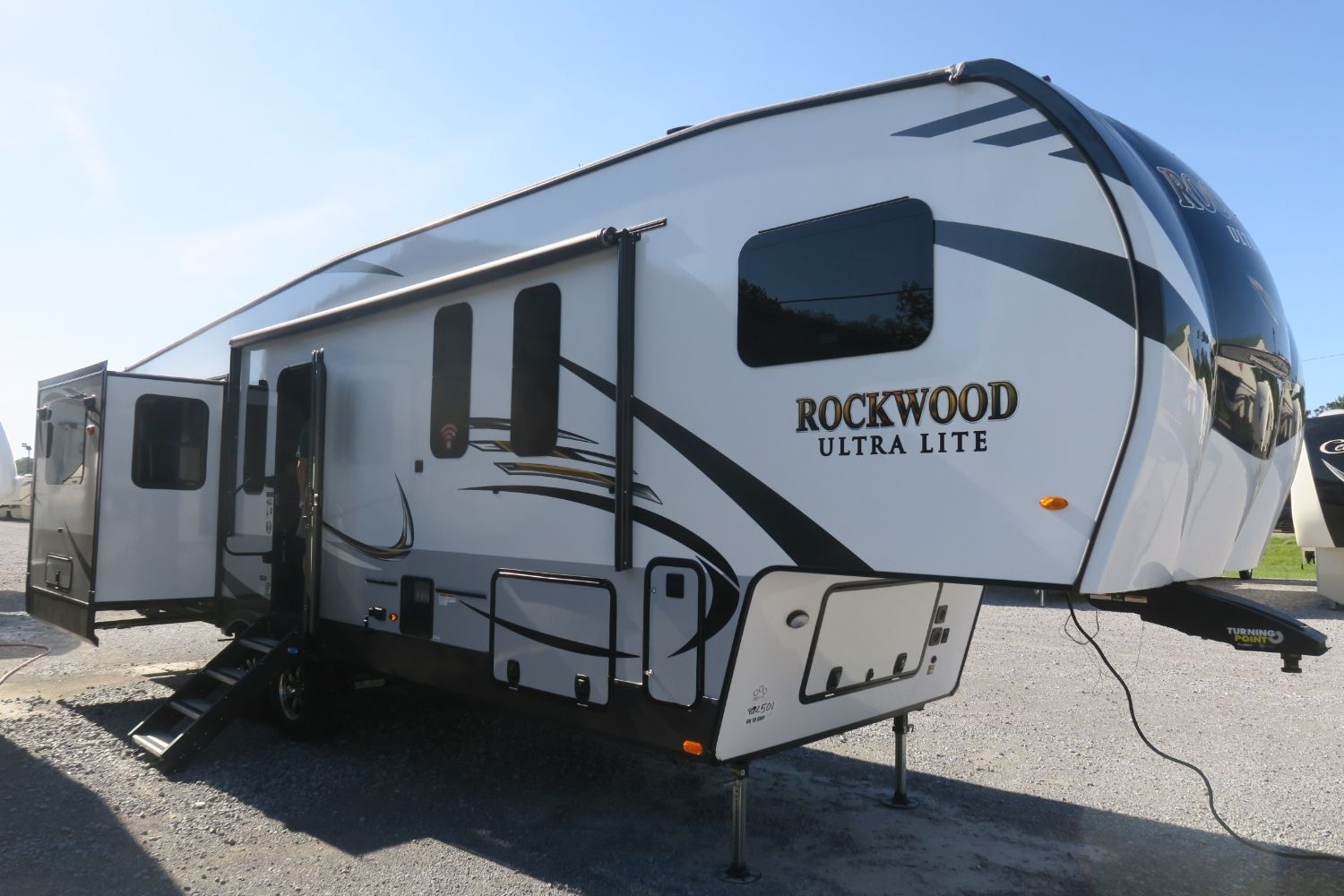 NEW 2021 ROCKWOOD SIGNATURE ULTRA LITE 2896MB - Overview | Berryland ...