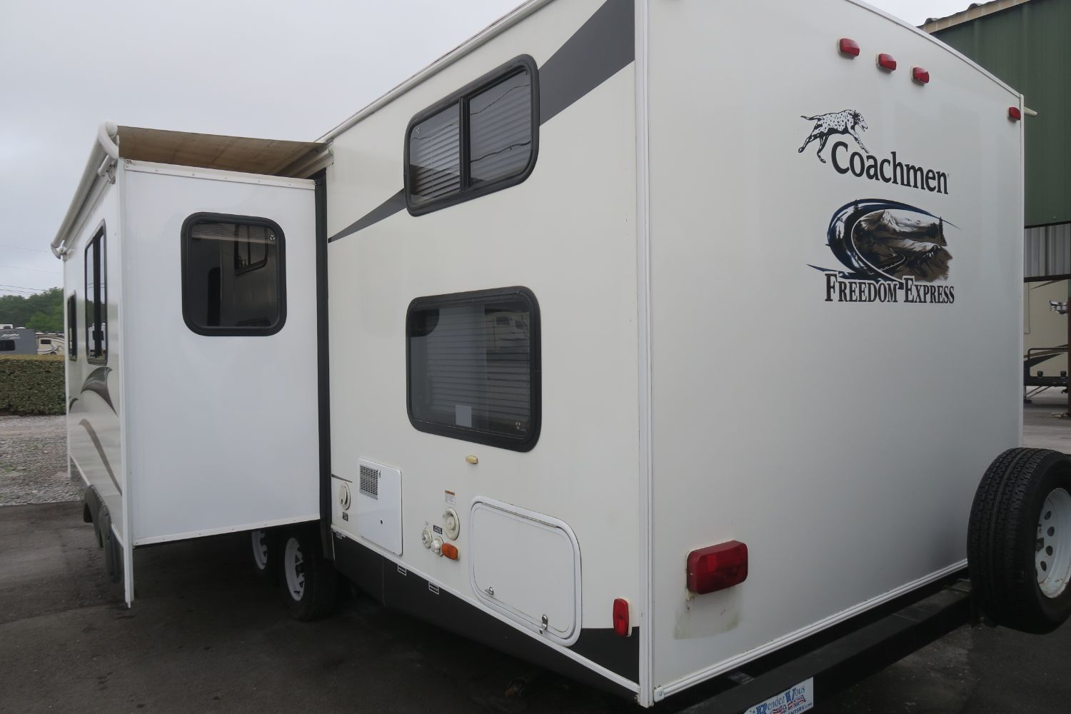 USED 2013 FREEDOM EXPRESS 29SE - Overview | Berryland Campers