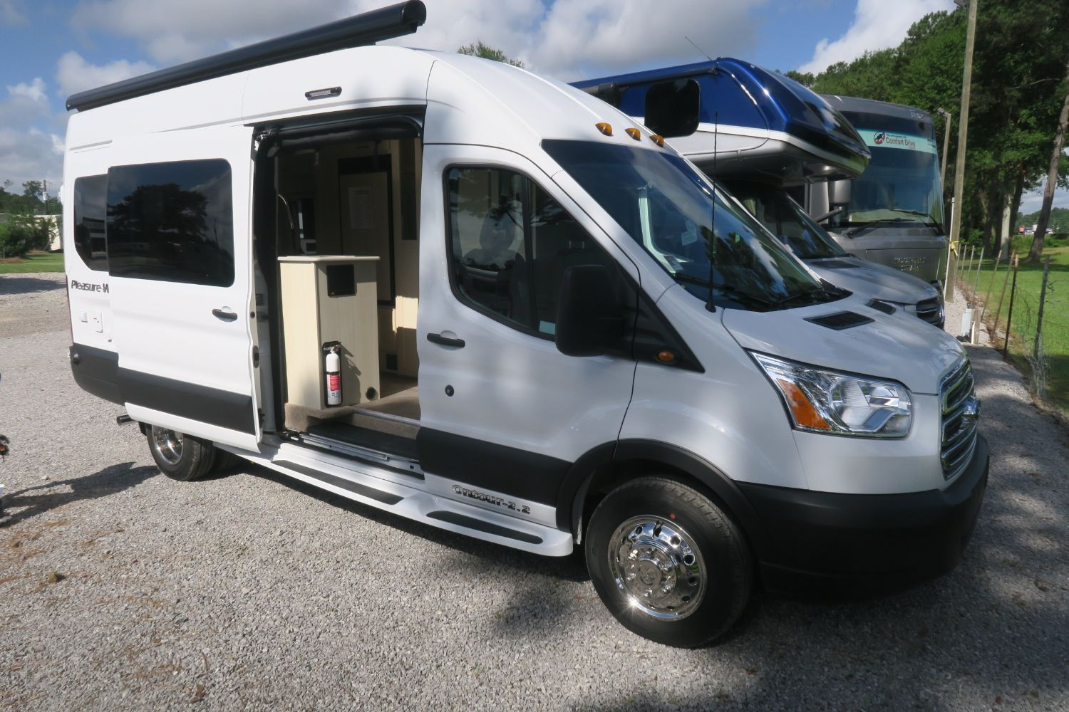 NEW 2021 PLEASURE-WAY ONTOUR 2.2 - Overview | Berryland Campers