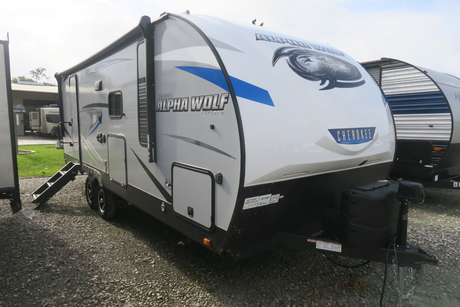 NEW 2021 CHEROKEE ALPHA WOLF 22SW - Overview | Berryland Campers
