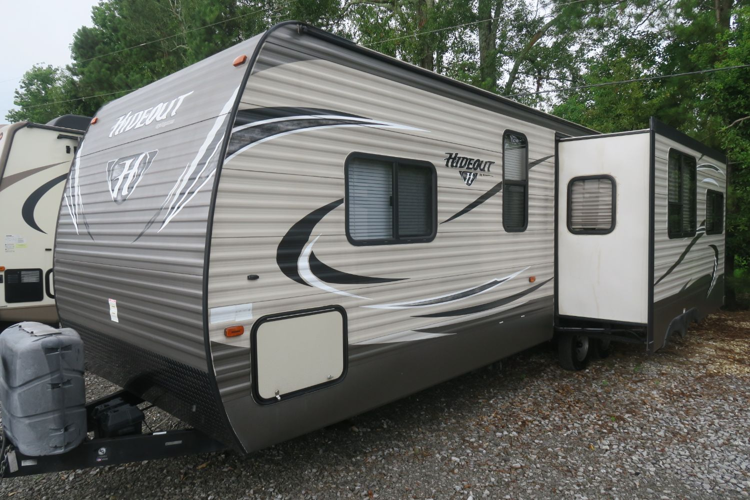 USED 2016 HIDEOUT 26RLS - Overview | Berryland Campers