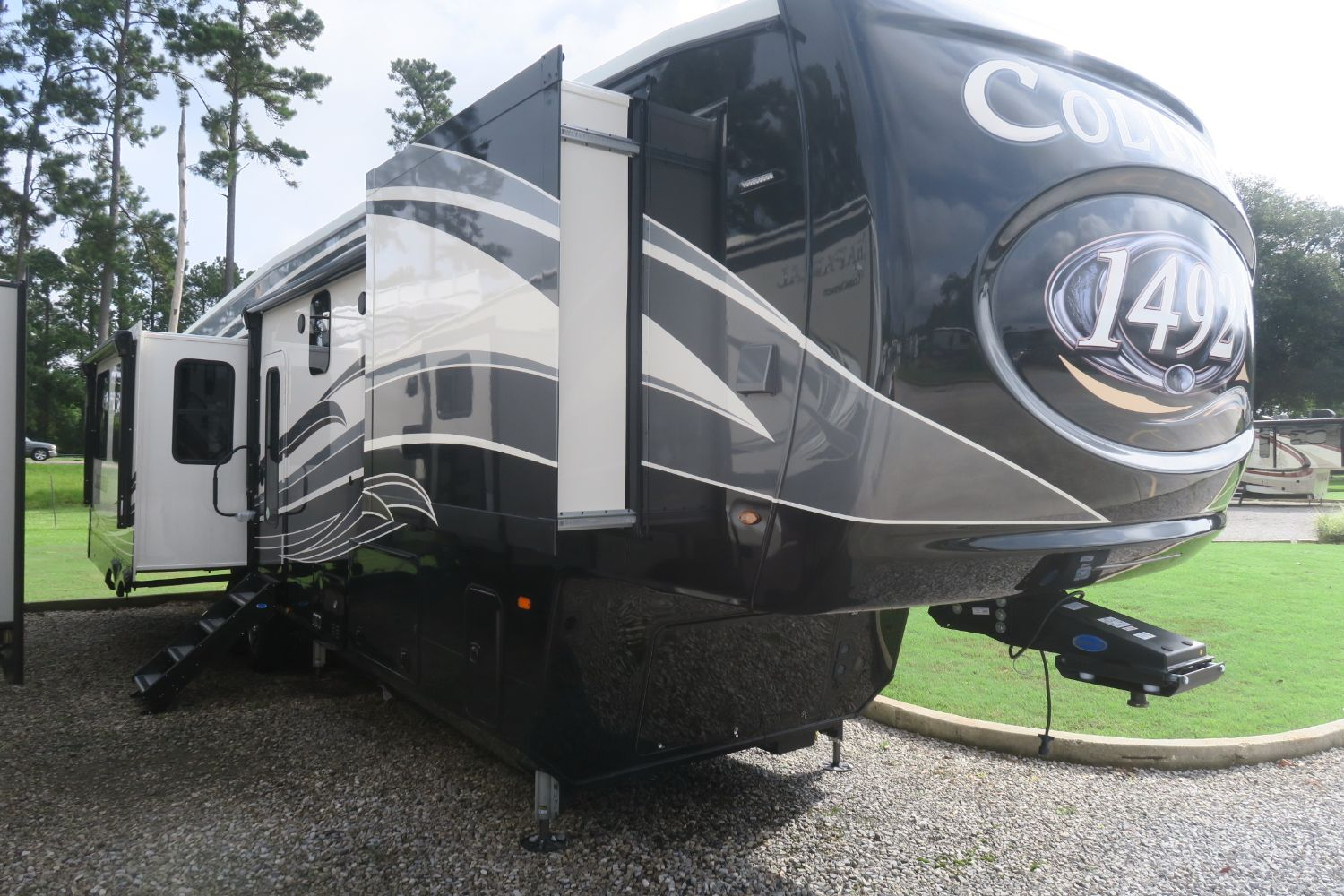 New Palomino Columbus 1492 Fifth Wheel Towables | Berryland Campers