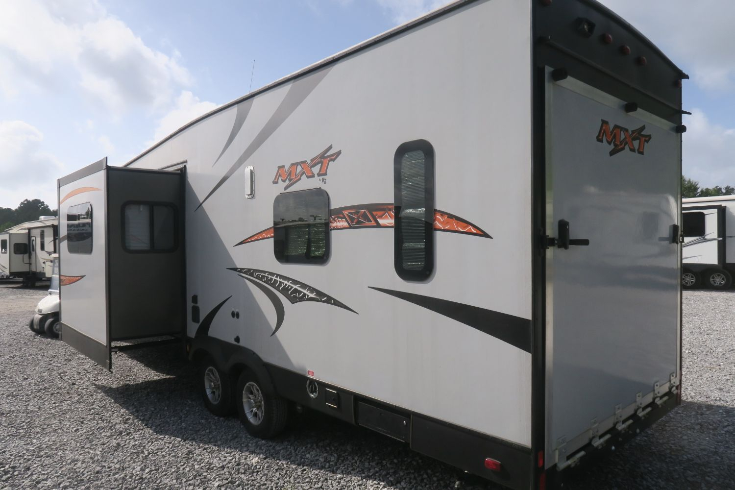 USED 2015 MXT 309 - Overview | Berryland Campers