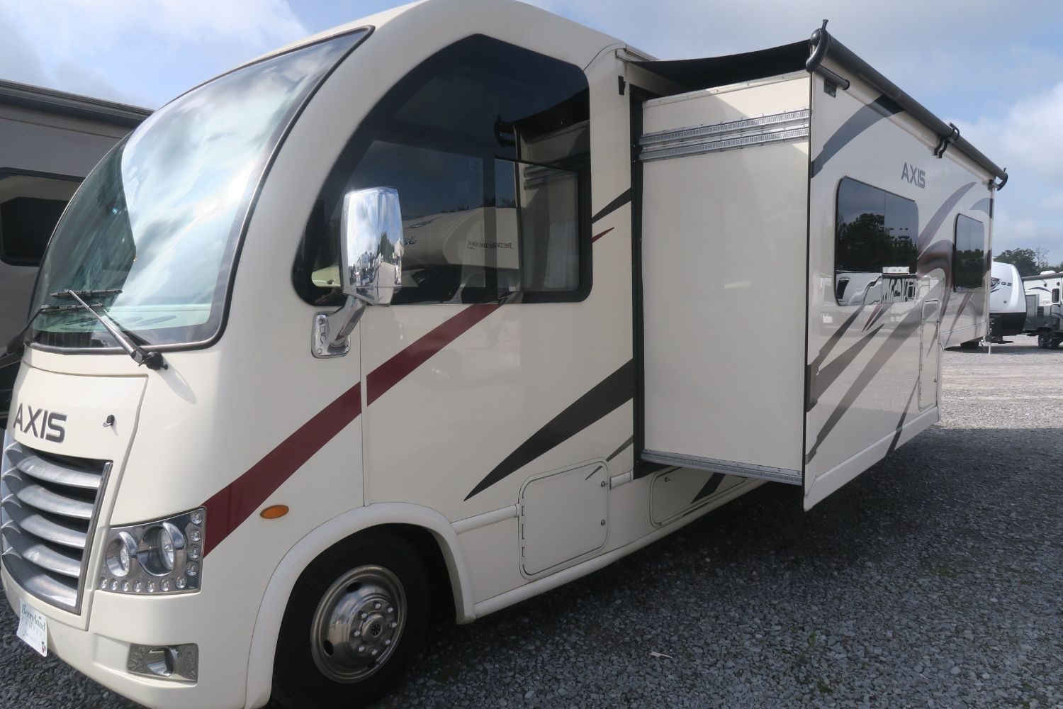 USED 2020 AXIS 25.6 - Overview | Berryland Campers