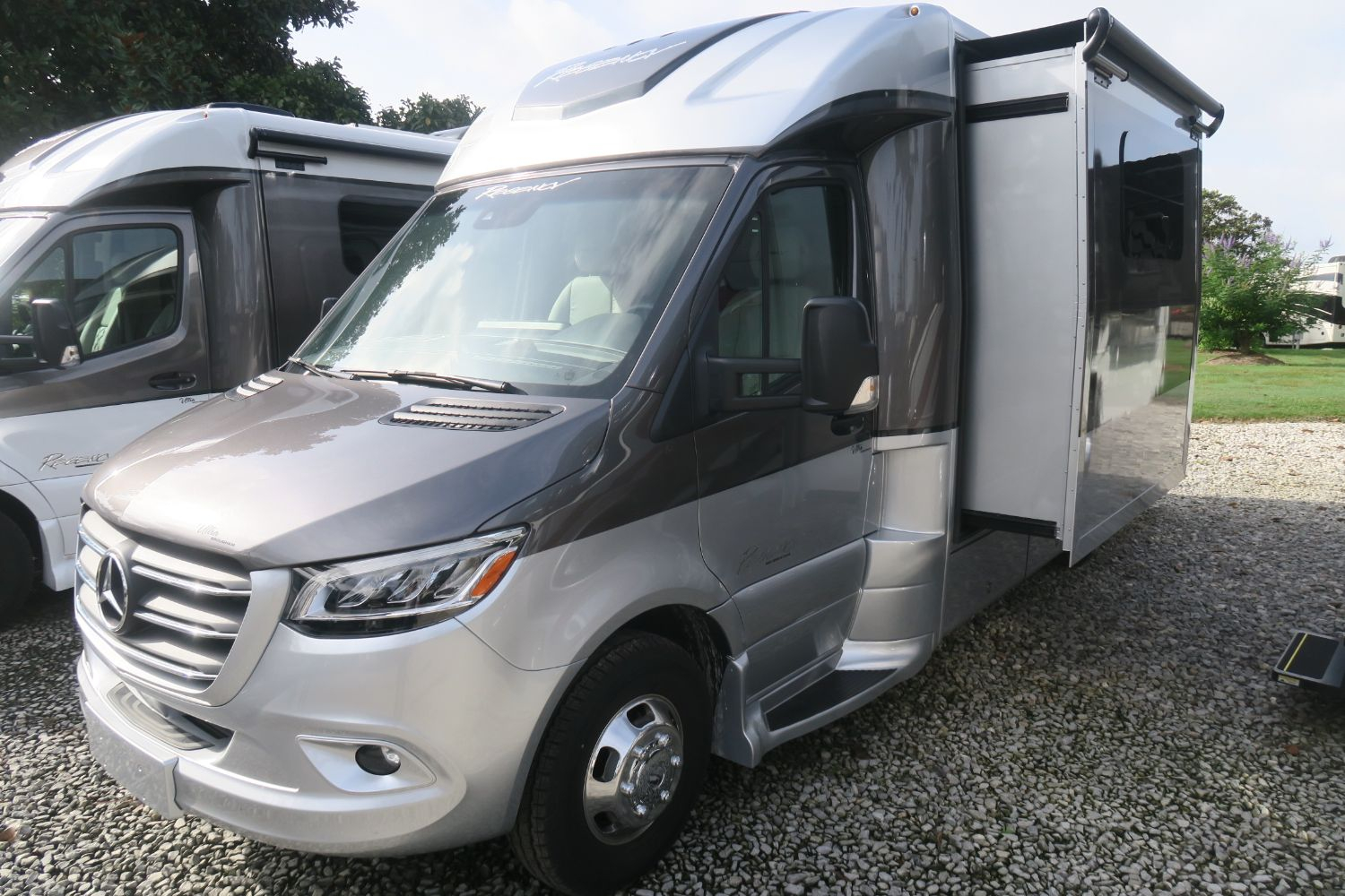 NEW 2021 ULTRA BROUGHAM 25MB - Overview | Berryland Campers
