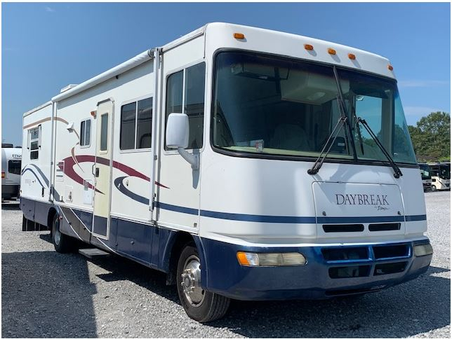 USED 2003 DAYBREAK 3270 - Overview | Berryland Campers