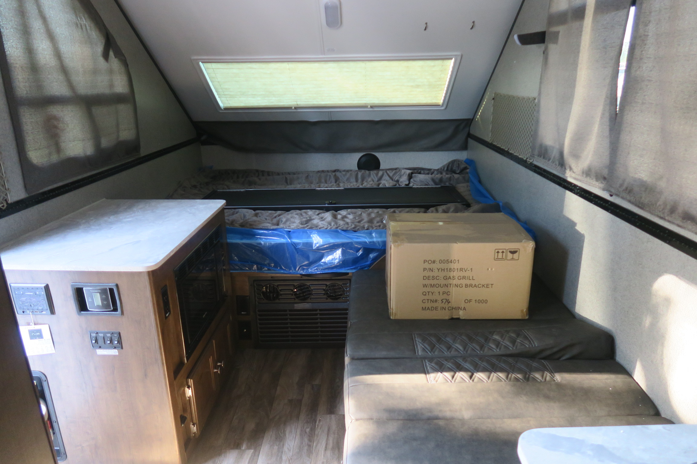 NEW 2021 FLAGSTAFF HARDSIDE POP-UP CAMPERS 21DMHW - Overview ...