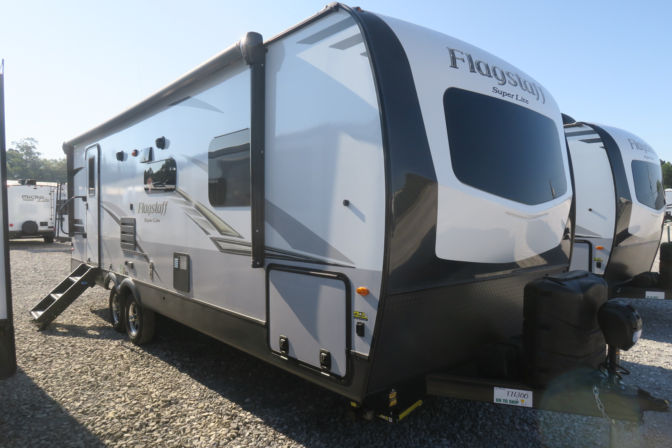 NEW 2021 FLAGSTAFF SUPER LITE 26RBWS - Overview | Berryland Campers