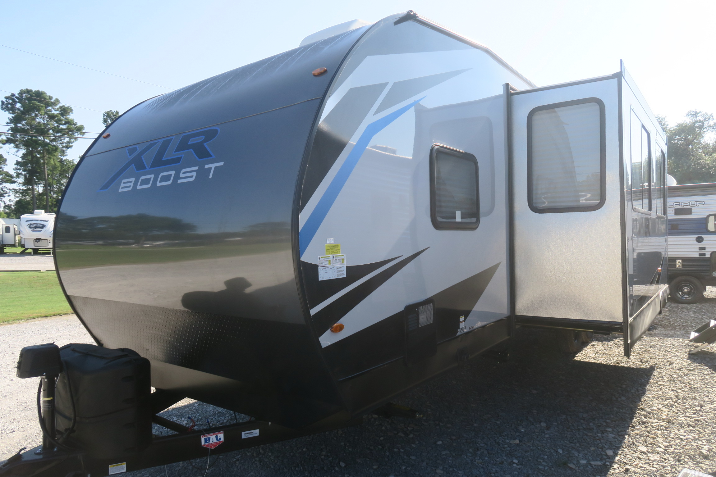 NEW 2021 XLR BOOST 27QBX - Overview | Berryland Campers