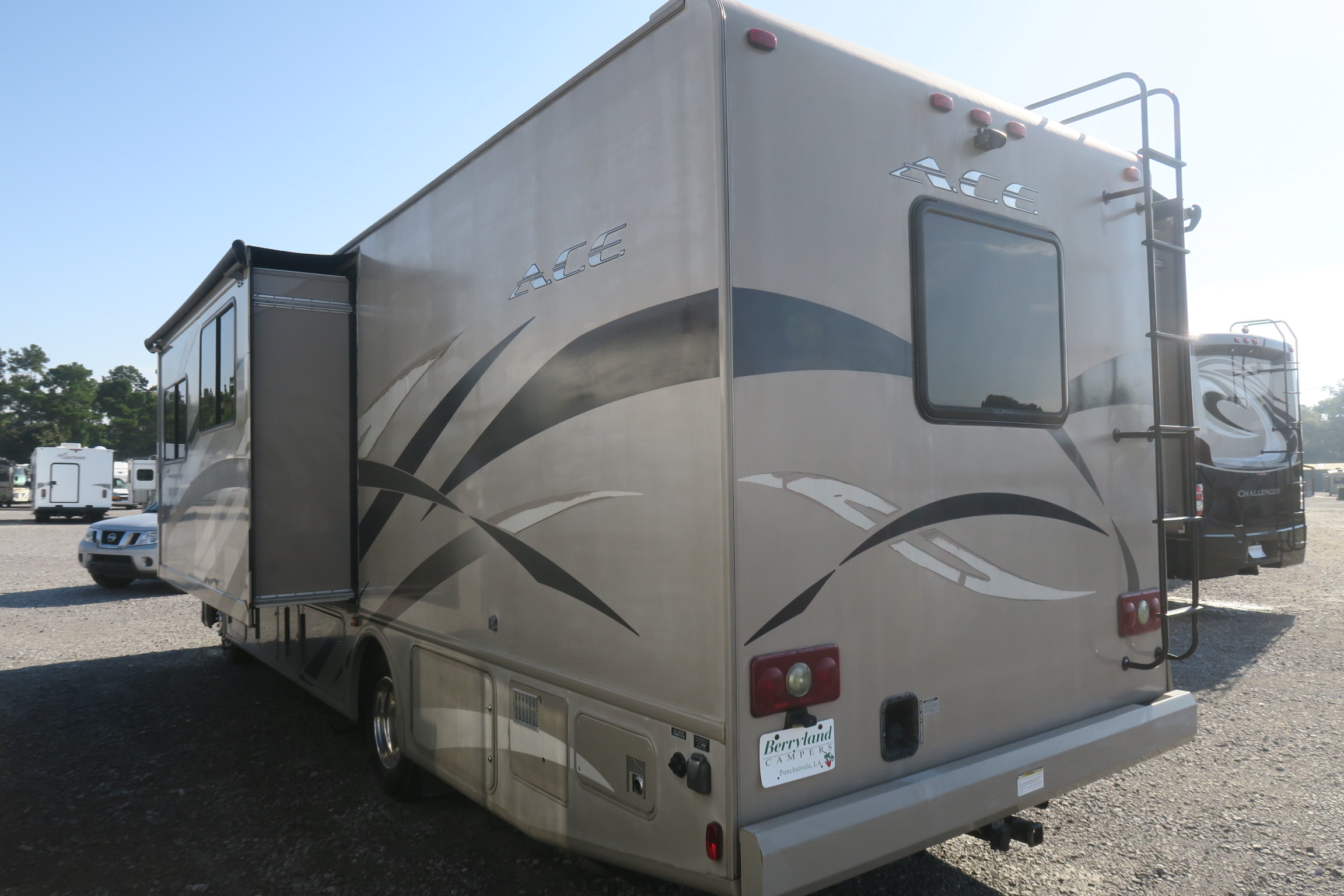 USED 2014 ACE 30.1 - Overview | Berryland Campers
