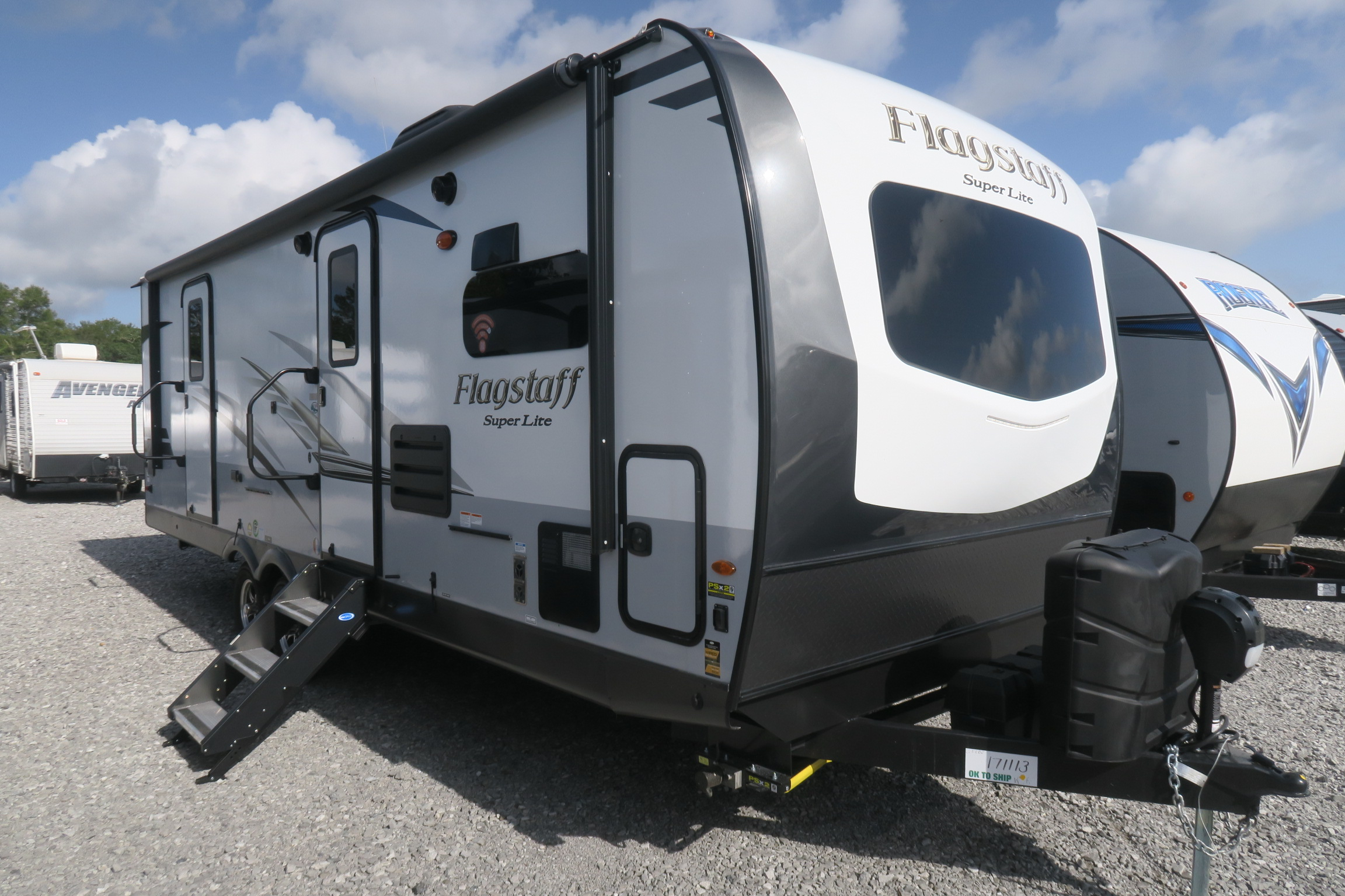 NEW 2021 FLAGSTAFF SUPER LITE 26FKBS - Overview | Berryland Campers